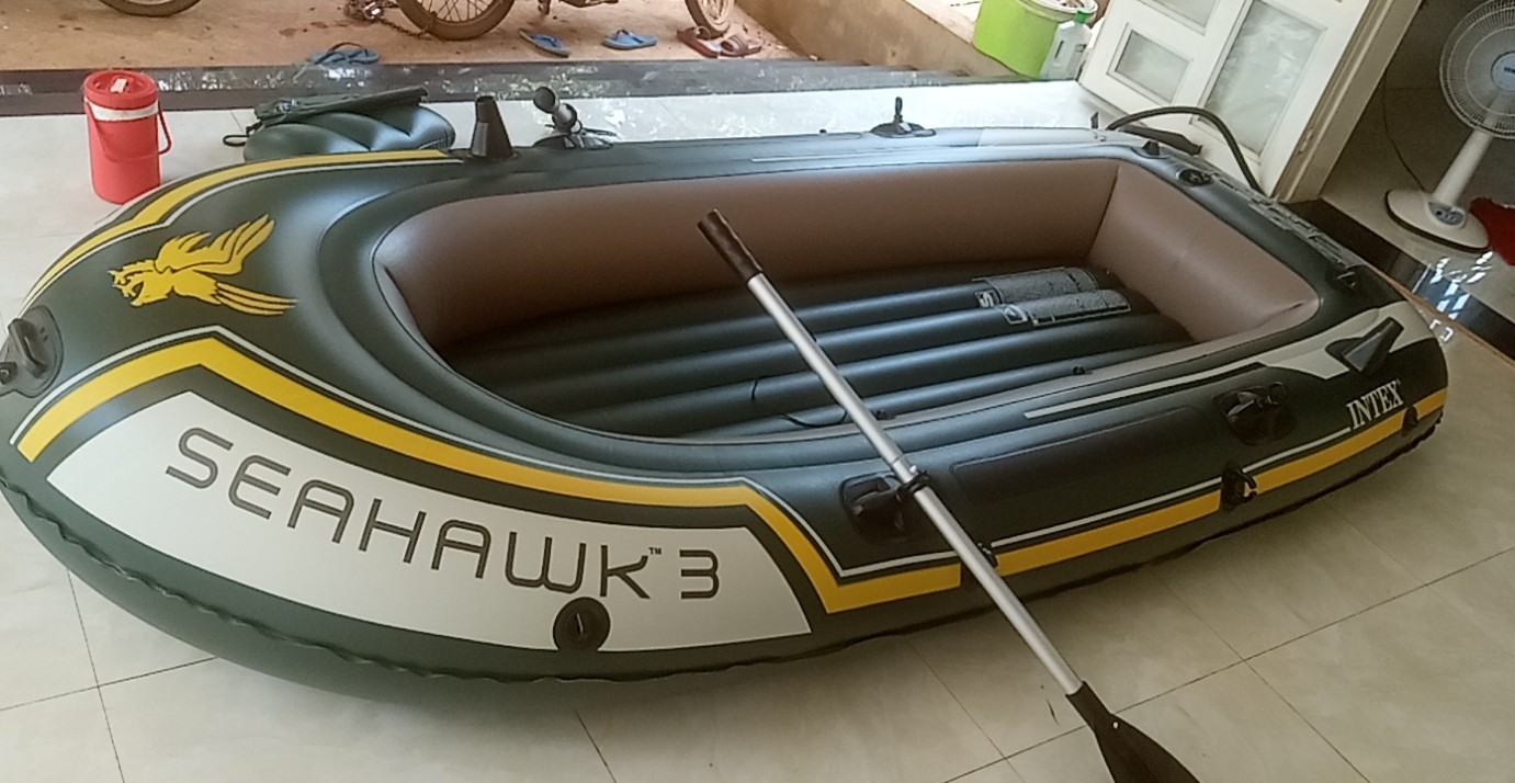 Bộ thuyền Seahawk 3 người mái chèo nhôm INTEX 68380