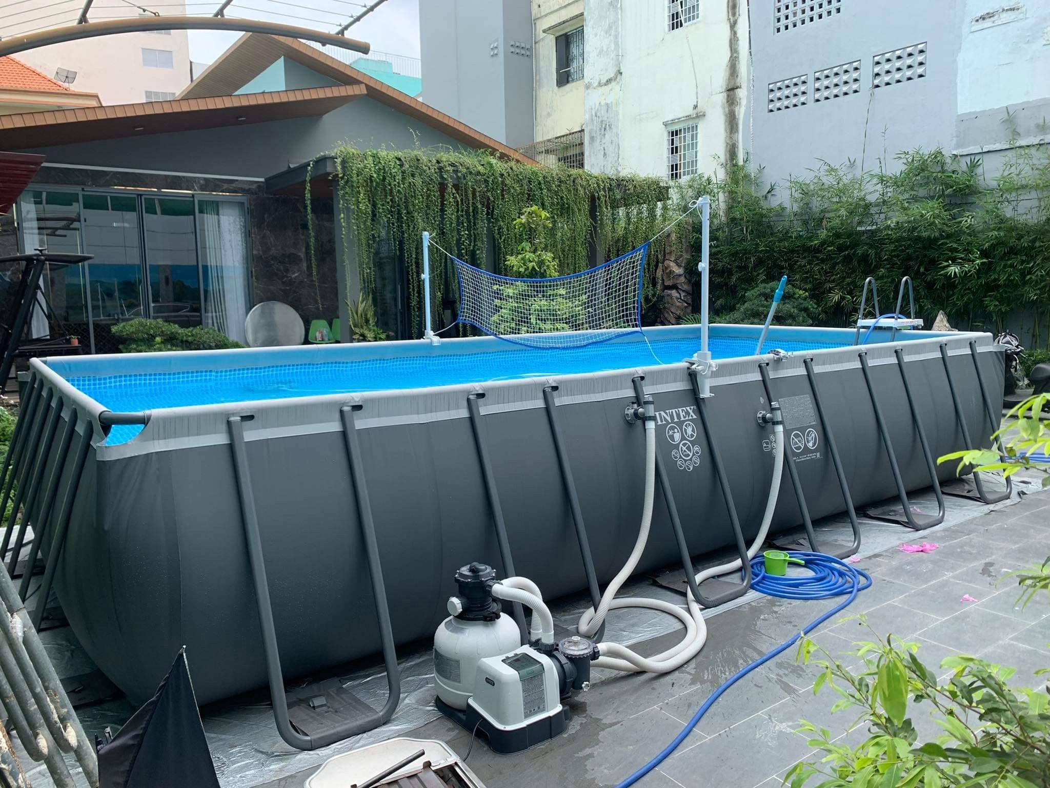 Máy vệ sinh đáy và thành bể bơi tự động INTEX 28005