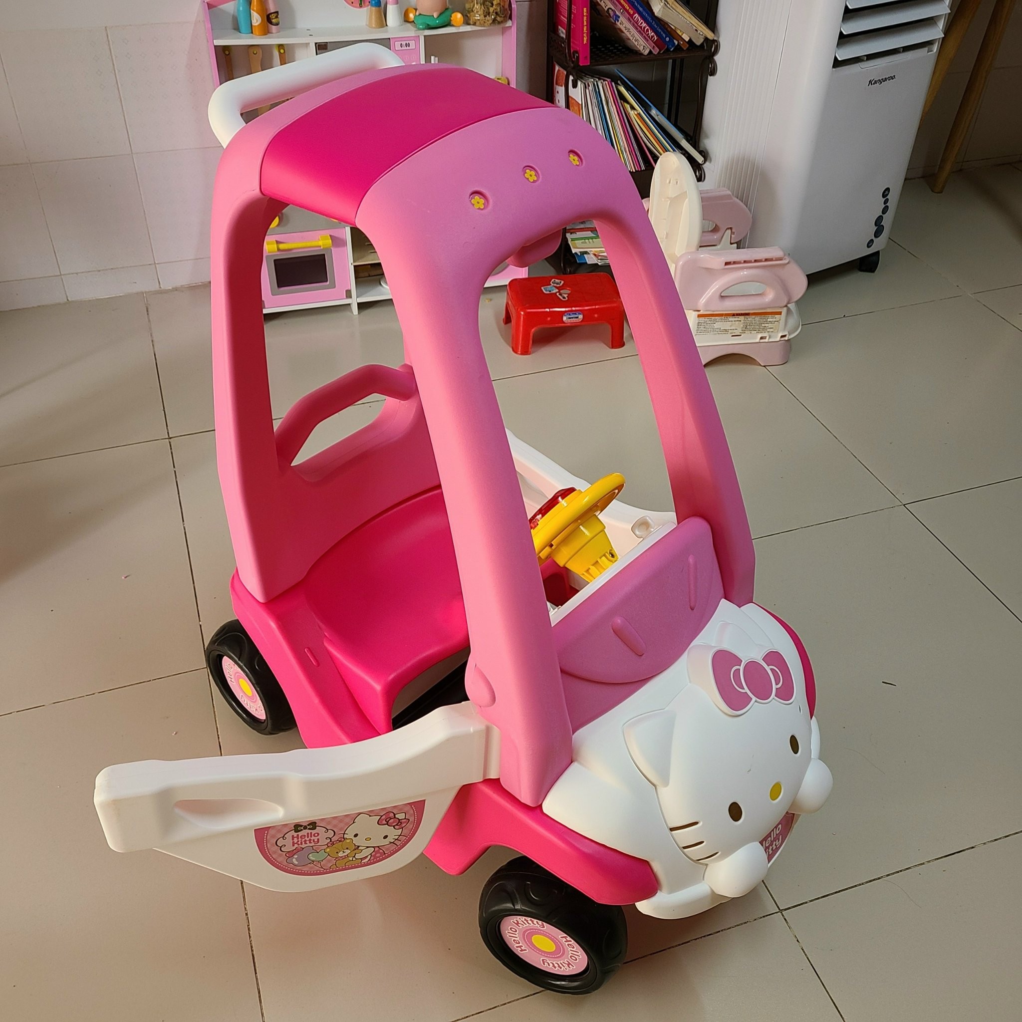 Xe chòi chân Hello Kitty ZESTER Z05