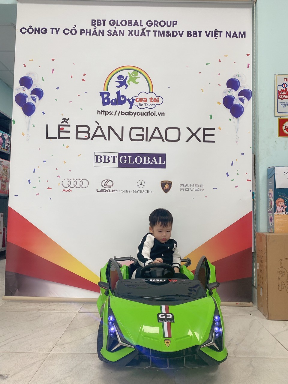 Ô tô điện trẻ em Lamborghini đời mới BBT-999.99