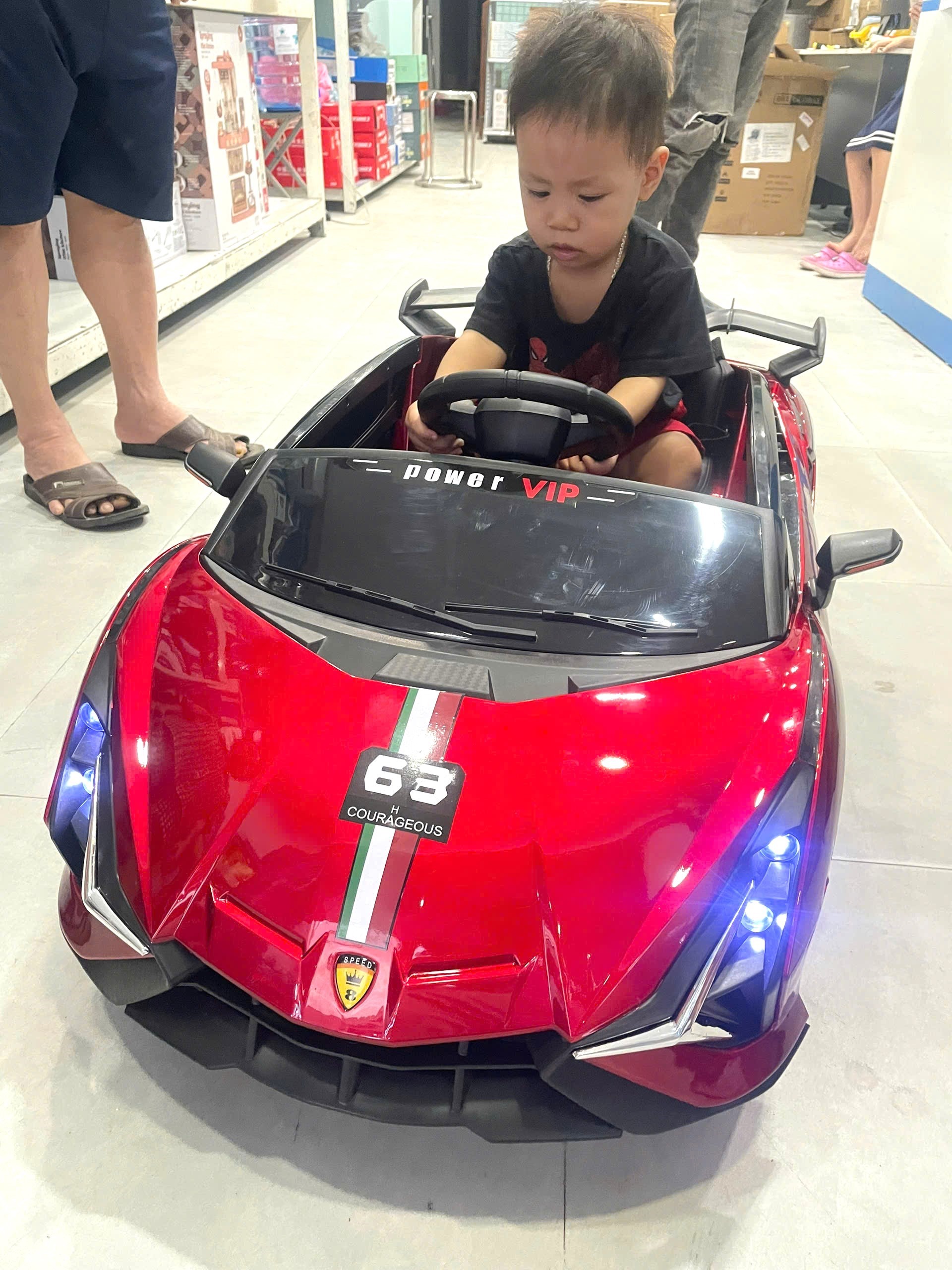 Ô tô điện trẻ em Lamborghini đời mới BBT-999.99