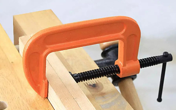 Tiêu chí chọn mua vam kẹp gỗ phù hợp và chất lượng